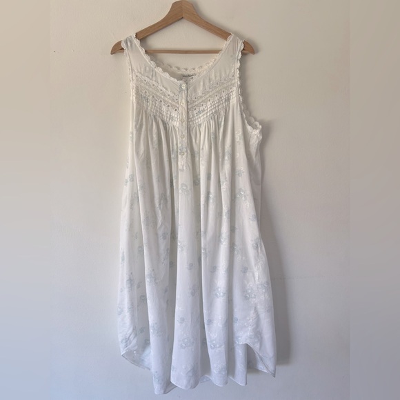 Laura Adams | Intimates & Sleepwear | Laura Adams 0 Cotton White With ...